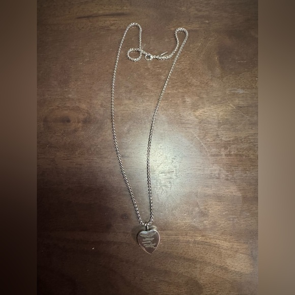 Vantage | Jewelry | Chic Silver Heart Necklace Your Wings Were Ready ...